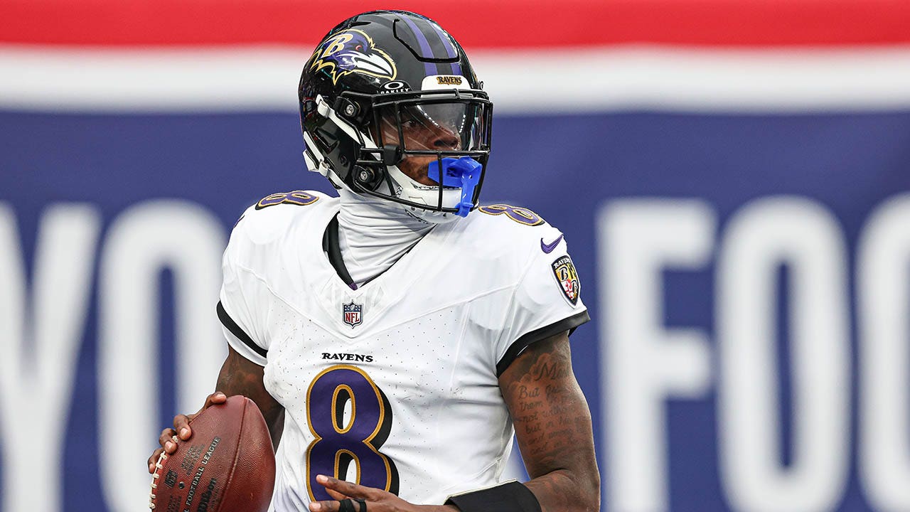 Ravens star Lamar Jackson launches 5 touchdowns to destroy Giants ...