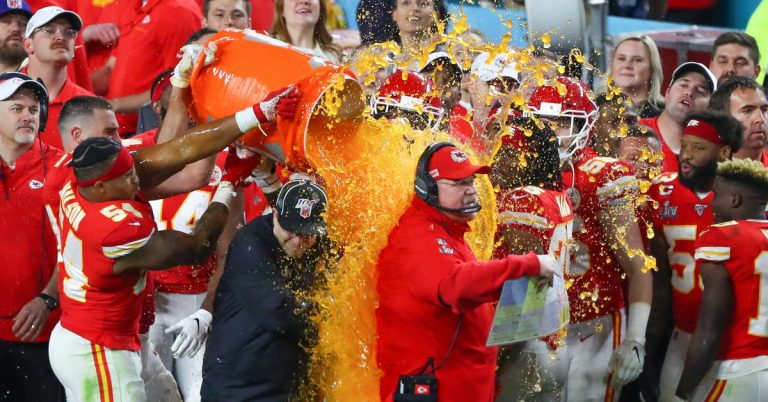 The history of the Gatorade shower color at the Super Bowl – Total News
