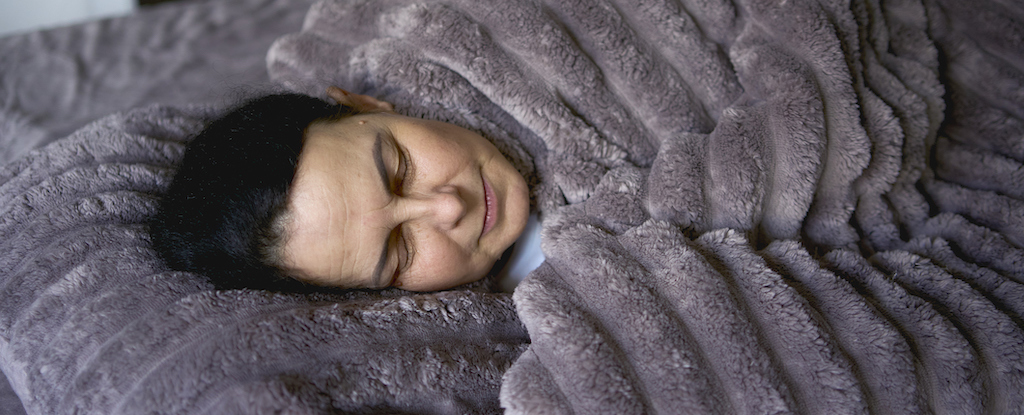 Do Weighted Blankets Actually Help With Stress and Anxiety? Here's What Research Shows. | TotalNEWS