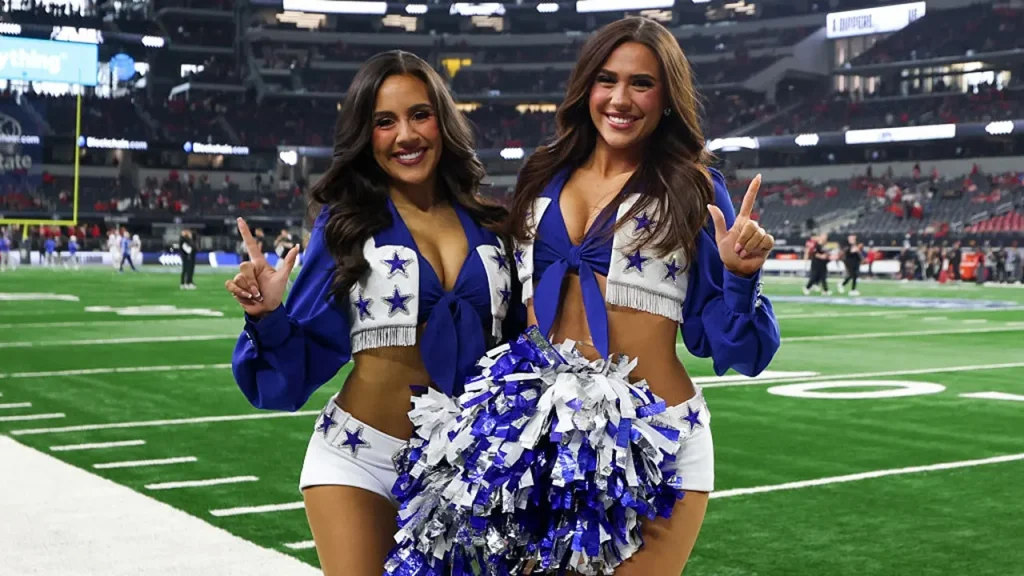 Cheerleaders get ready, Simone Biles shuts down a troll, and the Tartan ...