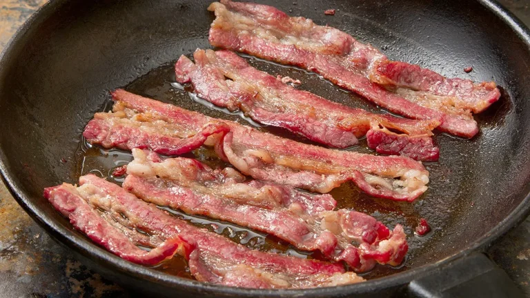 Tennessee physician claims carnivore diet is healing illness. – Total News